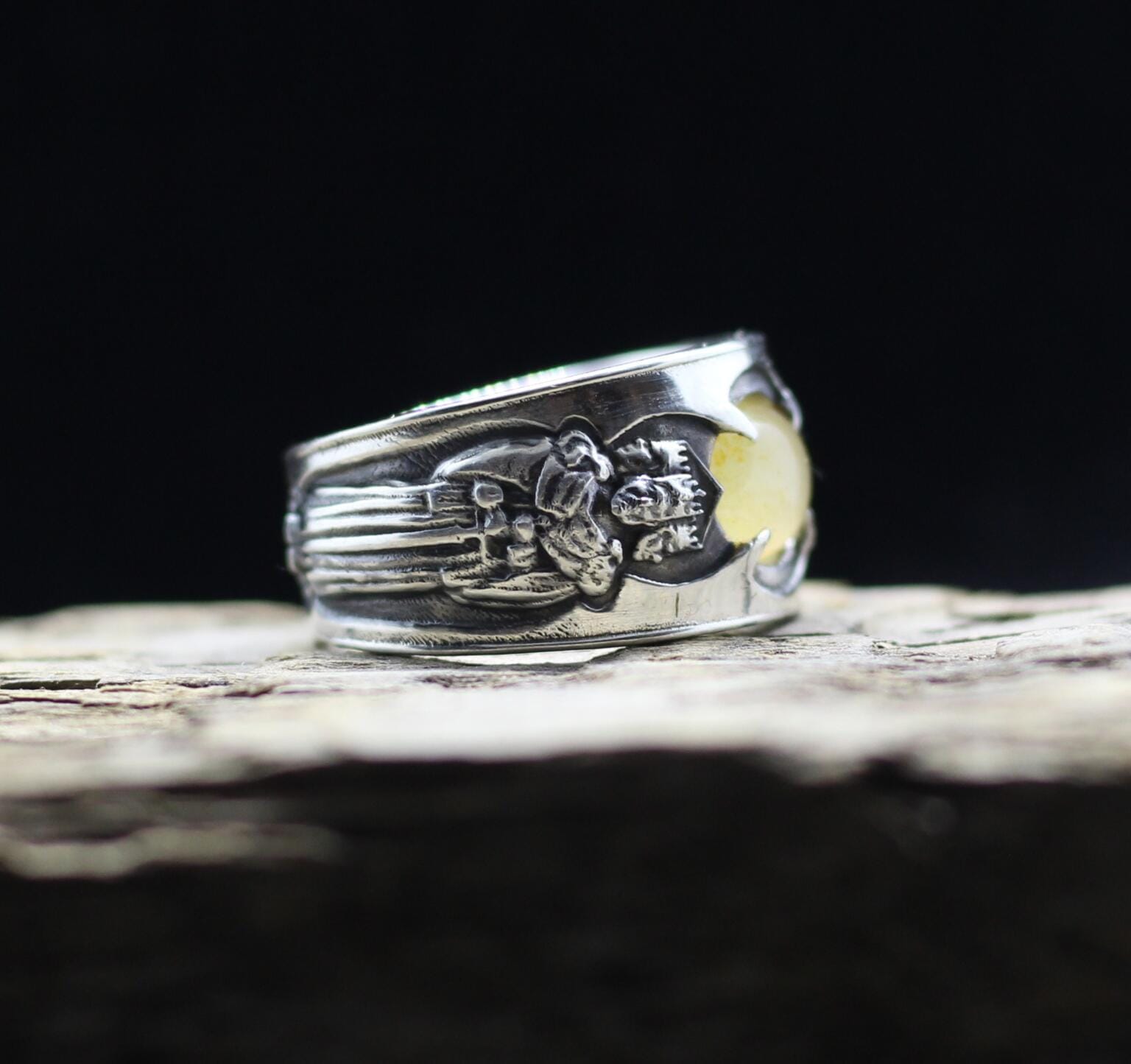 Shadow of War Isildur ring handmade jewelry - Artifactoria