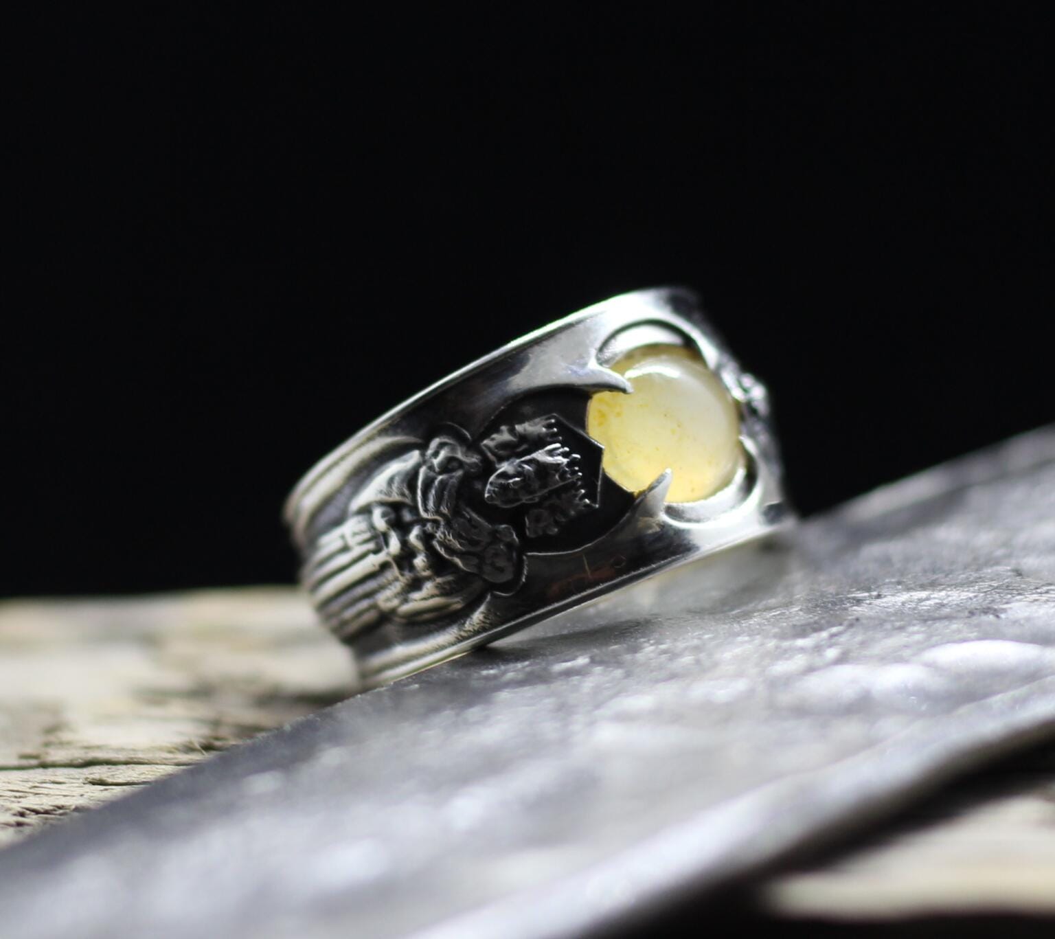 Shadow of War Isildur ring handmade jewelry - Artifactoria